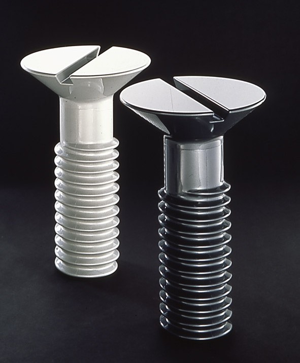 Screw Table | eeroaarnio